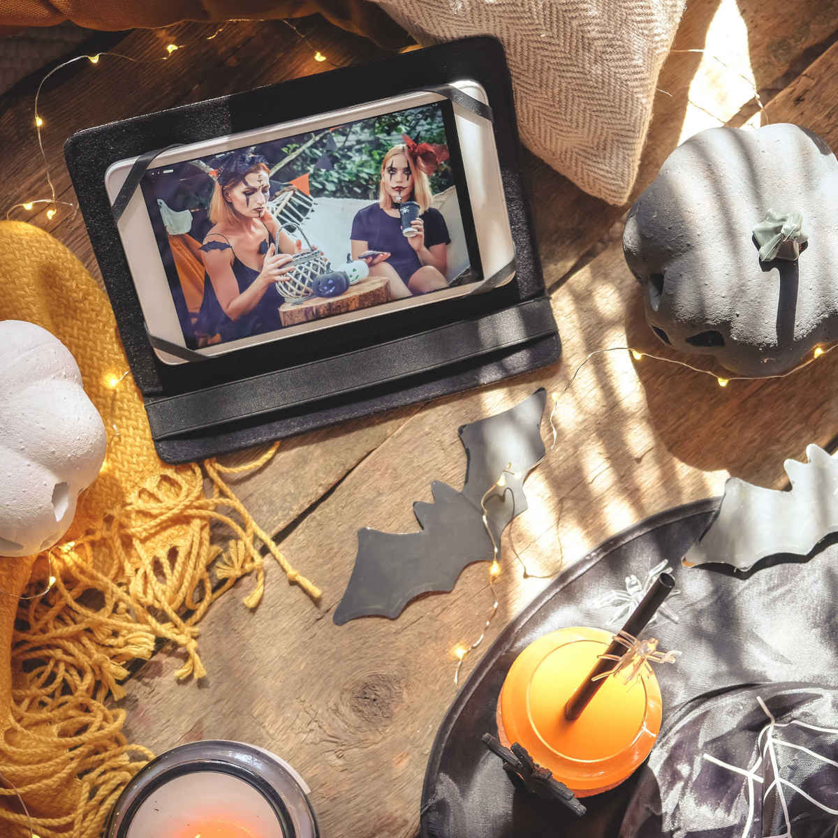 How to organize the best virtual Halloween Party - Tips & Practices