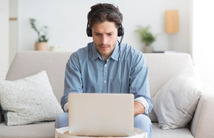 Podcast vs. Webinar: Primary differences Podcast vs. Webinar: Primary differences