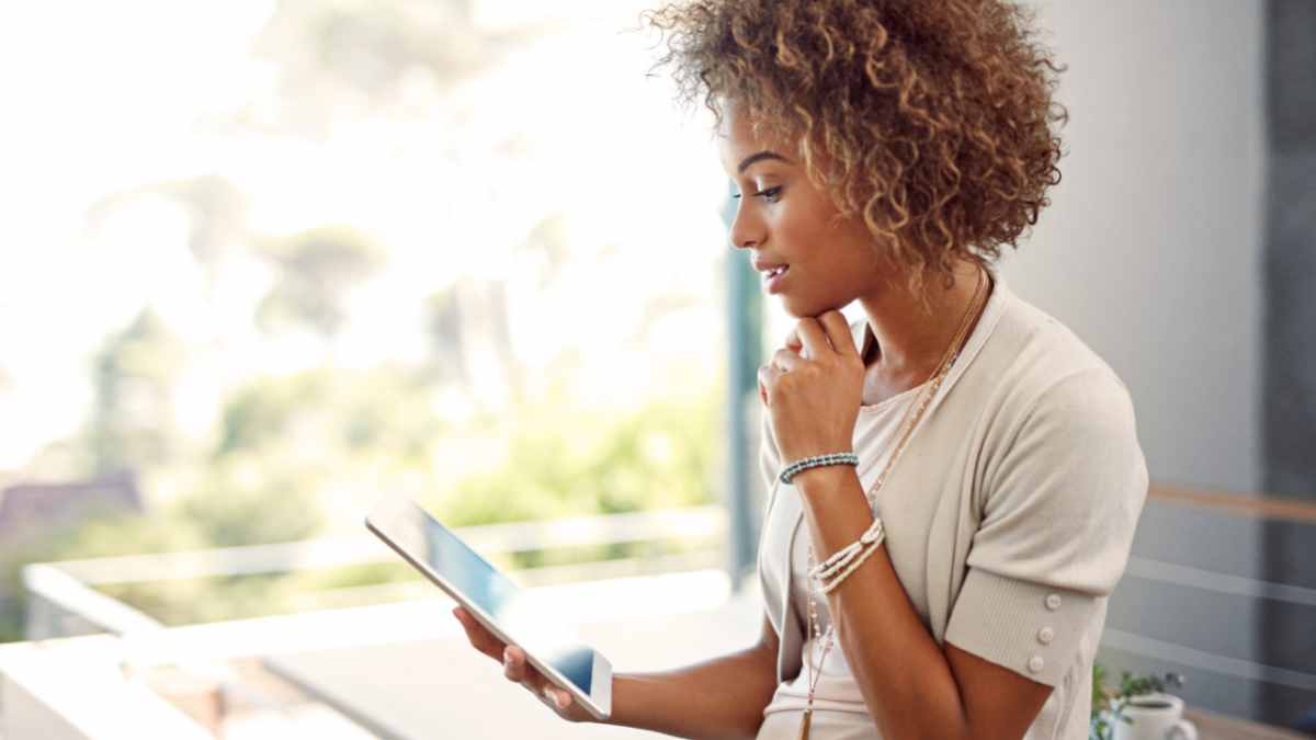 What is a Guest Post? + How to Use Guest Posting to Promote Webinars